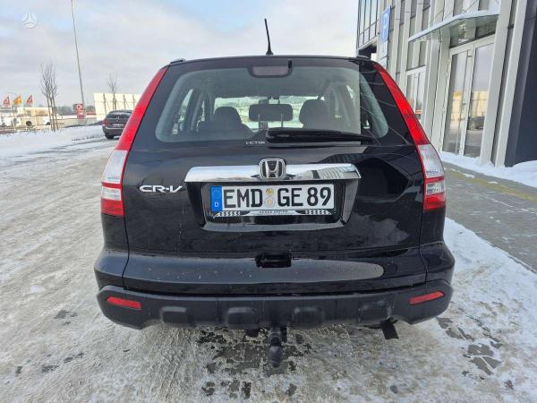 Melns Honda CR-V 2008 Viļņa, ar dzinēja tilpumu 2.20 L un nobraukumu 268 tūkst. km par 5500 €, foto 7 vietnē AUTOMOTO.COM.LV