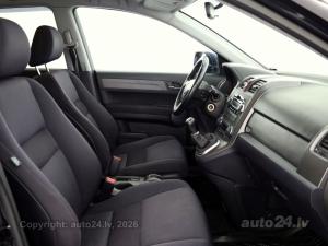 Black Honda CR-V 2008 in Tallinn, with an engine capacity of 2.00 L and mileage of 187 thousand km for 3999 €, photo 6 on AUTOMOTO.COM.LV