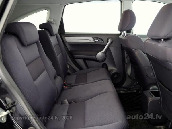 Black Honda CR-V 2008 in Tallinn, with an engine capacity of 2.00 L and mileage of 187 thousand km for 3999 €, photo 7 on AUTOMOTO.COM.LV
