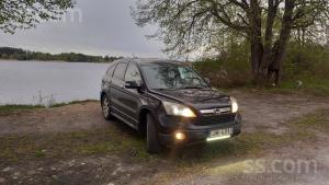 Melns Honda CR-V 2008 Ogre, ar dzinēja tilpumu 2.00 L un nobraukumu 314 tūkst. km par 3800 €, foto 3 vietnē AUTOMOTO.COM.LV