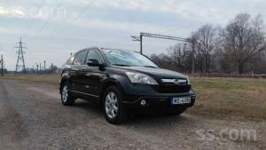 Melns Honda CR-V 2008 Rīga, ar dzinēja tilpumu 2.20 L un nobraukumu 316 tūkst. km par 3800 €, foto 4 vietnē AUTOMOTO.COM.LV