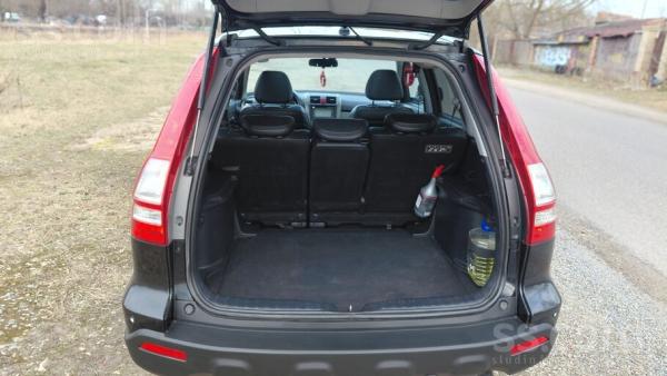 Black Honda CR-V 2008 in Riga, with an engine capacity of 2.20 L and mileage of 316 thousand km for 3800 €, photo 5 on AUTOMOTO.COM.LV