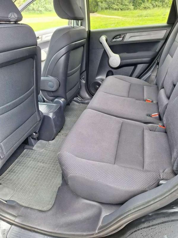 Melns Honda CR-V 2008 Utena, ar dzinēja tilpumu 2.20 L un nobraukumu 380 tūkst. km par 4200 €, foto 6 vietnē AUTOMOTO.COM.LV