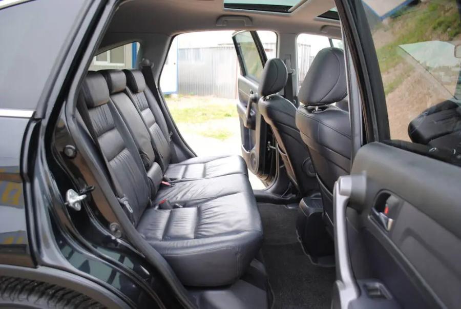 Melns Honda CR-V 2008 Rīga, ar dzinēja tilpumu 2.20 L un nobraukumu 225 tūkst. km par 6390 €, foto 11 vietnē AUTOMOTO.COM.LV