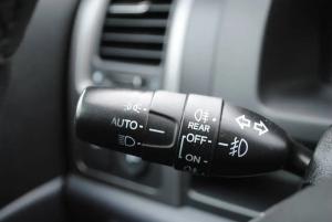 Melns Honda CR-V 2008 Rīga, ar dzinēja tilpumu 2.20 L un nobraukumu 225 tūkst. km par 6390 €, foto 24 vietnē AUTOMOTO.COM.LV