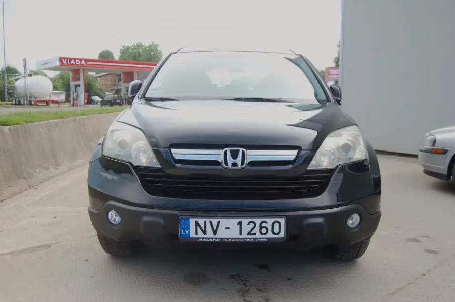 Melns Honda CR-V 2008 Jēkabpils, ar dzinēja tilpumu 2.20 L un nobraukumu 258 tūkst. km par 6900 €, foto 5 vietnē AUTOMOTO.COM.LV
