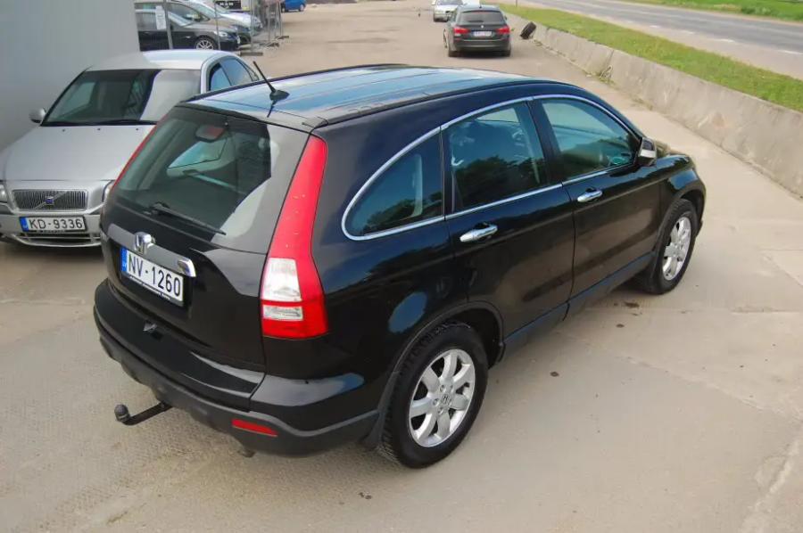 Melns Honda CR-V 2008 Jēkabpils, ar dzinēja tilpumu 2.20 L un nobraukumu 258 tūkst. km par 6900 €, foto 8 vietnē AUTOMOTO.COM.LV