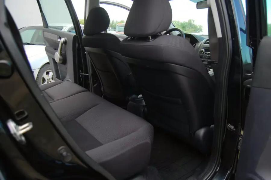 Melns Honda CR-V 2008 Jēkabpils, ar dzinēja tilpumu 2.20 L un nobraukumu 258 tūkst. km par 6900 €, foto 14 vietnē AUTOMOTO.COM.LV