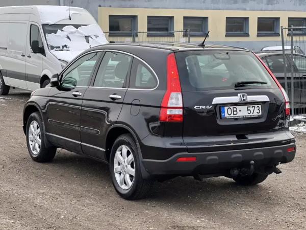 Melns Honda CR-V 2008 Jēkabpils, ar dzinēja tilpumu 2.20 L un nobraukumu 245 tūkst. km par 6400 €, foto 8 vietnē AUTOMOTO.COM.LV