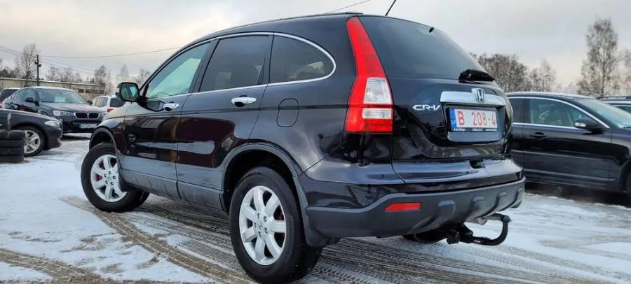 Melns Honda CR-V 2008 Rīga, ar dzinēja tilpumu 2.20 L un nobraukumu 257 tūkst. km par 6950 €, foto 6 vietnē AUTOMOTO.COM.LV