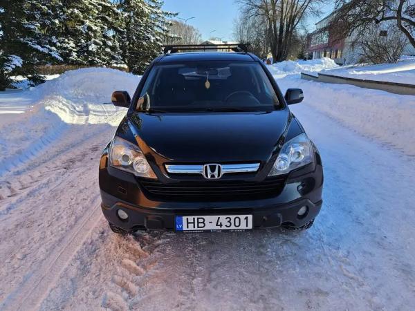 Melns Honda CR-V 2008 Jēkabpils, ar dzinēja tilpumu 2.20 L un nobraukumu 260 tūkst. km par 4990 €, foto 3 vietnē AUTOMOTO.COM.LV