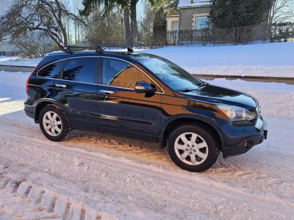 Melns Honda CR-V 2008 Jēkabpils, ar dzinēja tilpumu 2.20 L un nobraukumu 260 tūkst. km par 4990 €, foto 4 vietnē AUTOMOTO.COM.LV