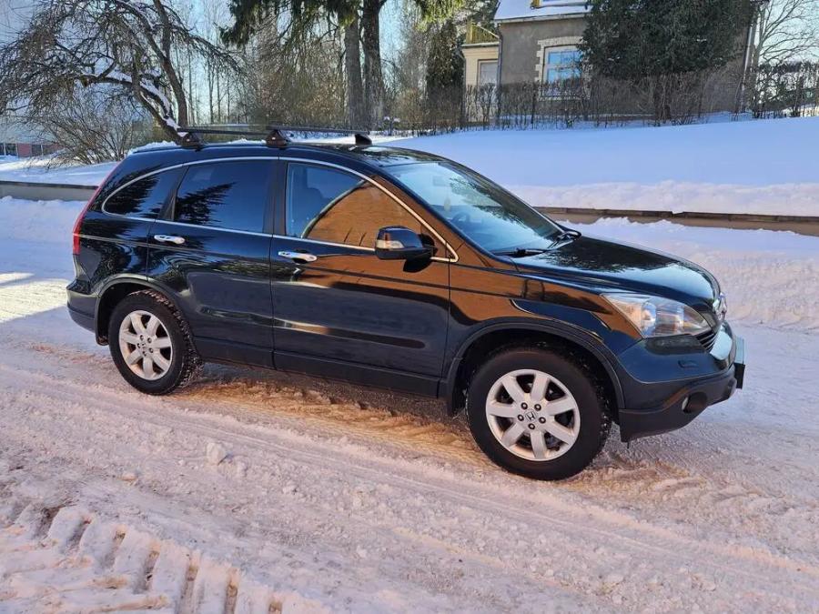 Melns Honda CR-V 2008 Jēkabpils, ar dzinēja tilpumu 2.20 L un nobraukumu 260 tūkst. km par 4990 €, foto 5 vietnē AUTOMOTO.COM.LV