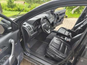Black Honda CR-V 2008 in Vilnius, with an engine capacity of 2.20 L and mileage of 367 thousand km for 4300 €, photo 13 on AUTOMOTO.COM.LV