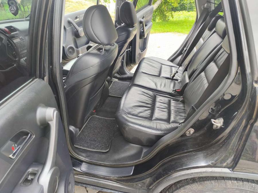 Black Honda CR-V 2008 in Vilnius, with an engine capacity of 2.20 L and mileage of 367 thousand km for 4300 €, photo 14 on AUTOMOTO.COM.LV