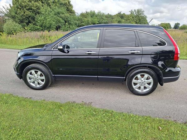 Melns Honda CR-V 2008 Šauļi, ar dzinēja tilpumu 2.20 L un nobraukumu 204 tūkst. km par 5750 €, foto 8 vietnē AUTOMOTO.COM.LV