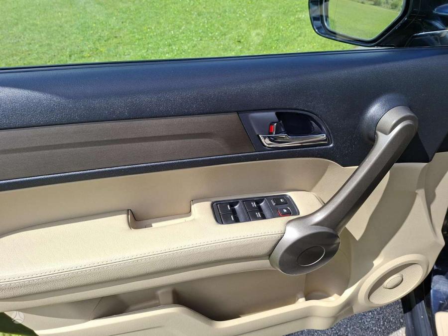 Melns Honda CR-V 2008 Šauļi, ar dzinēja tilpumu 2.20 L un nobraukumu 204 tūkst. km par 5750 €, foto 20 vietnē AUTOMOTO.COM.LV