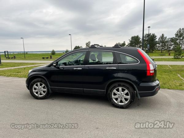 Black Honda CR-V 2008 in Rakvere, with an engine capacity of 2.00 L and mileage of 214 thousand km for 4000 €, photo 2 on AUTOMOTO.COM.LV