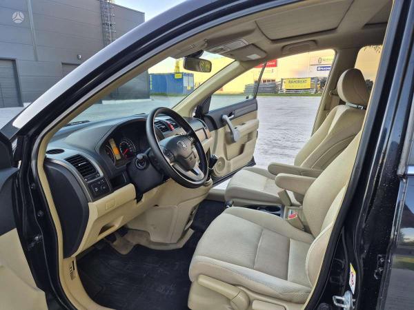 Melns Honda CR-V 2008 Utena, ar dzinēja tilpumu 2.20 L un nobraukumu 285 tūkst. km par 3490 €, foto 9 vietnē AUTOMOTO.COM.LV