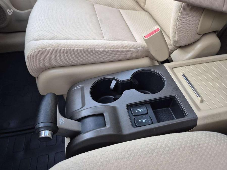 Melns Honda CR-V 2008 Utena, ar dzinēja tilpumu 2.20 L un nobraukumu 285 tūkst. km par 3490 €, foto 15 vietnē AUTOMOTO.COM.LV