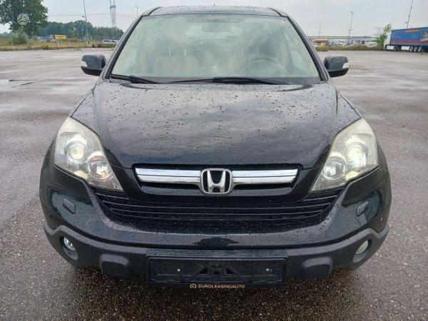 Black Honda CR-V 2008 in Marijampole, with an engine capacity of 2.20 L and mileage of 287 thousand km for 4850 €, photo 3 on AUTOMOTO.COM.LV