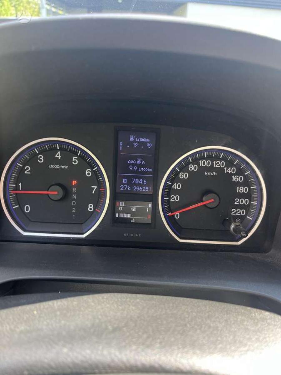Black Honda CR-V 2008 in Kaunas, with an engine capacity of 2.00 L and mileage of 297 thousand km for 6000 €, photo 8 on AUTOMOTO.COM.LV