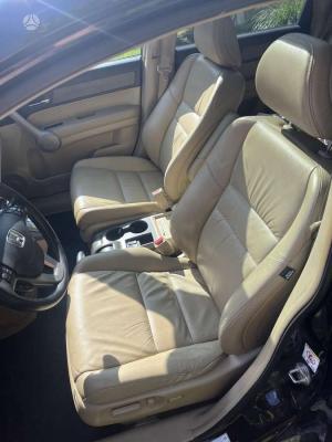Black Honda CR-V 2008 in Kaunas, with an engine capacity of 2.00 L and mileage of 297 thousand km for 6000 €, photo 11 on AUTOMOTO.COM.LV