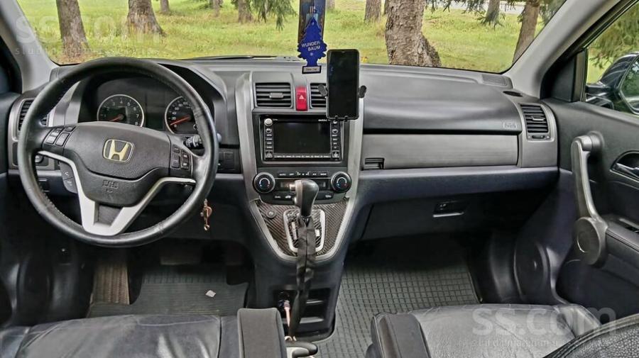 Melns Honda CR-V 2008 Ogre, ar dzinēja tilpumu 2.00 L un nobraukumu 370 tūkst. km par 3650 €, foto 13 vietnē AUTOMOTO.COM.LV