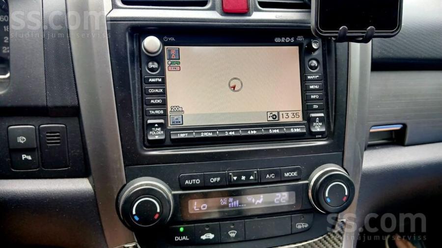 Melns Honda CR-V 2008 Ogre, ar dzinēja tilpumu 2.00 L un nobraukumu 370 tūkst. km par 3650 €, foto 14 vietnē AUTOMOTO.COM.LV