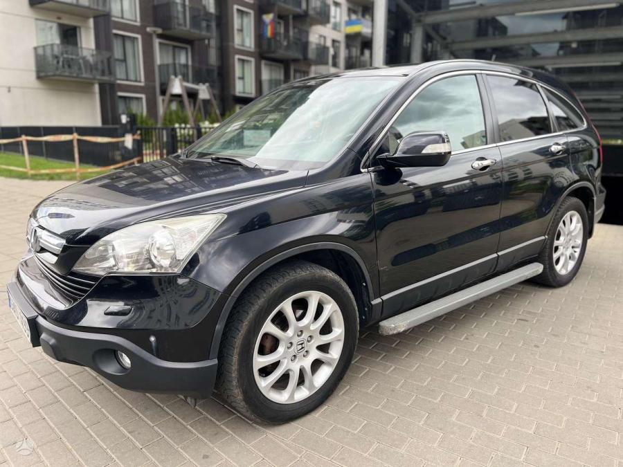 Melns Honda CR-V 2008 Viļņa, ar dzinēja tilpumu 2.20 L un nobraukumu 305 tūkst. km par 3950 €, foto 3 vietnē AUTOMOTO.COM.LV