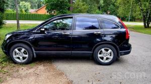 Melns Honda CR-V 2008 Ogre, ar dzinēja tilpumu 2.00 L un nobraukumu 371 tūkst. km par 3650 €, foto 3 vietnē AUTOMOTO.COM.LV