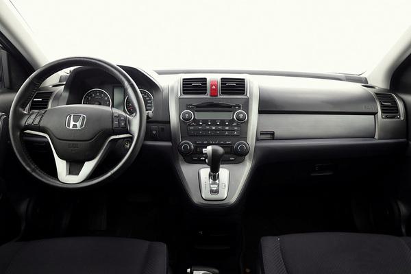 Melns Honda CR-V 2008 Tallina, ar dzinēja tilpumu 2.00 L un nobraukumu 209 tūkst. km par 3999 €, foto 5 vietnē AUTOMOTO.COM.LV