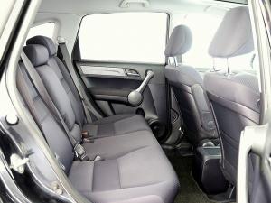 Black Honda CR-V 2008 in Tallinn, with an engine capacity of 2.00 L and mileage of 209 thousand km for 3999 €, photo 8 on AUTOMOTO.COM.LV