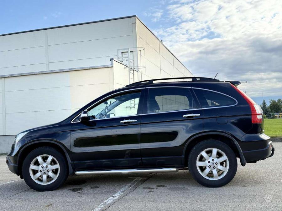 Melns Honda CR-V 2008 Radviliškis, ar dzinēja tilpumu 2.20 L un nobraukumu 370 tūkst. km par 3200 €, foto 13 vietnē AUTOMOTO.COM.LV