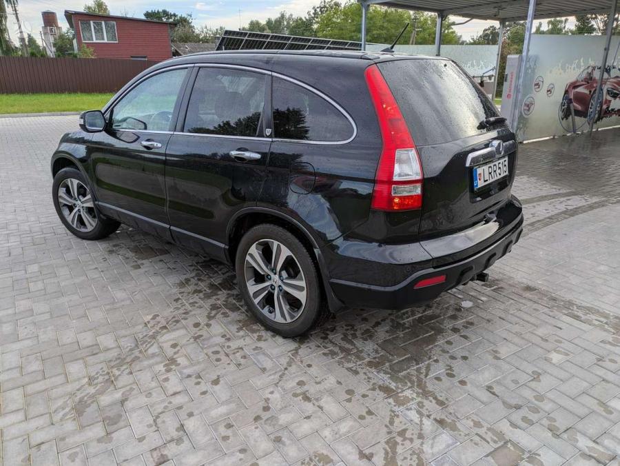 Melns Honda CR-V 2008 Vilkaviškis, ar dzinēja tilpumu 2.20 L un nobraukumu 296 tūkst. km par 4100 €, foto 3 vietnē AUTOMOTO.COM.LV