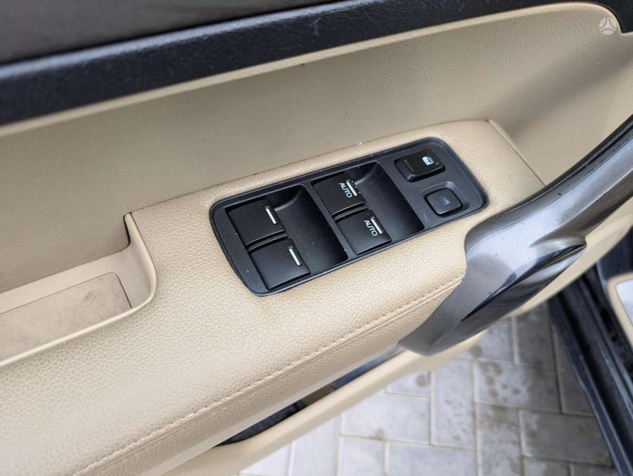 Melns Honda CR-V 2008 Vilkaviškis, ar dzinēja tilpumu 2.20 L un nobraukumu 296 tūkst. km par 4100 €, foto 23 vietnē AUTOMOTO.COM.LV
