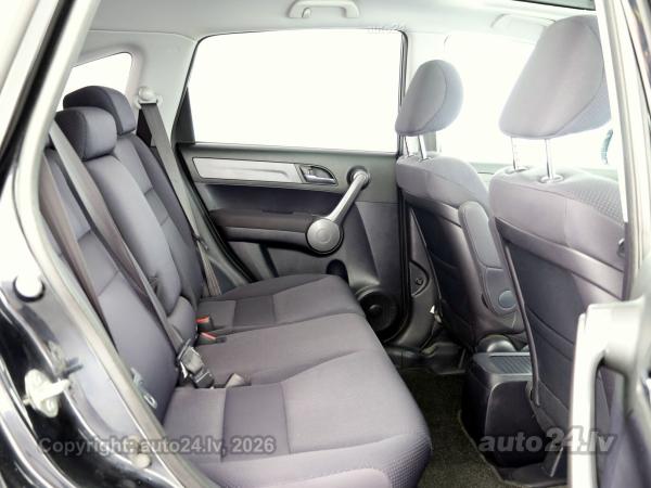 Черный Хонда СРВ 2008 в Таллин, объемом двигателя 2.00 л и пробегом 209 тыс. км за 3999 €, фото 8 на AUTOMOTO.COM.LV