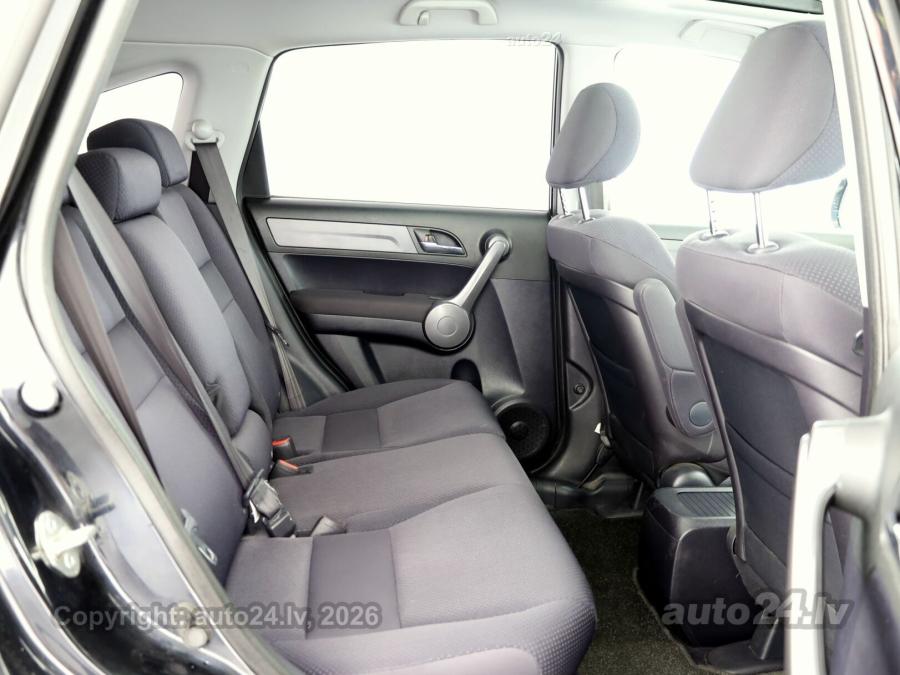 Черный Хонда СРВ 2008 в Таллин, объемом двигателя 2.00 л и пробегом 209 тыс. км за 3999 €, фото 8 на AUTOMOTO.COM.LV