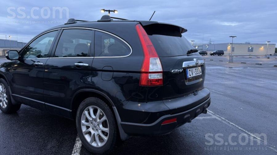 Melns Honda CR-V 2008 Rīga, ar dzinēja tilpumu 2.00 L un nobraukumu 171 tūkst. km par 5700 €, foto 4 vietnē AUTOMOTO.COM.LV