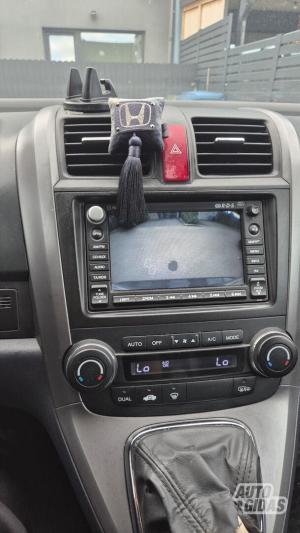 Melns Honda CR-V 2008 Kauņa, ar dzinēja tilpumu 2.20 L un nobraukumu 234 tūkst. km par 3100 €, foto 12 vietnē AUTOMOTO.COM.LV