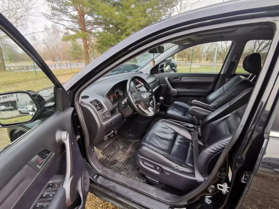 Melns Honda CR-V 2009 Kuldīga, ar dzinēja tilpumu 2.20 L un nobraukumu 255 tūkst. km par 6400 €, foto 8 vietnē AUTOMOTO.COM.LV