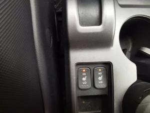 Melns Honda CR-V 2009 Kuldīga, ar dzinēja tilpumu 2.20 L un nobraukumu 255 tūkst. km par 6400 €, foto 13 vietnē AUTOMOTO.COM.LV
