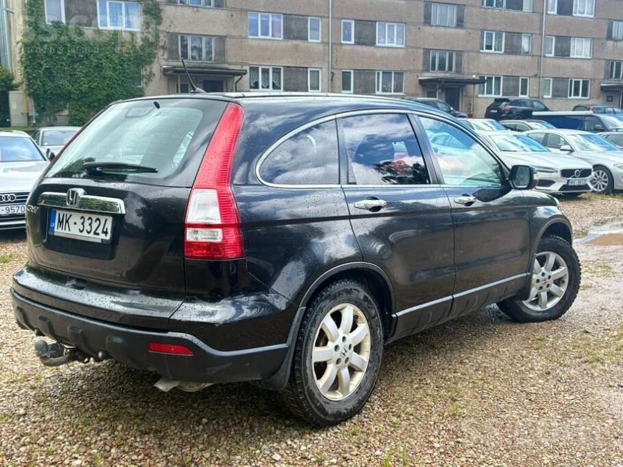 Melns Honda CR-V 2009 Kuldīga, ar dzinēja tilpumu 2.20 L un nobraukumu 284 tūkst. km par 3990 €, foto 4 vietnē AUTOMOTO.COM.LV