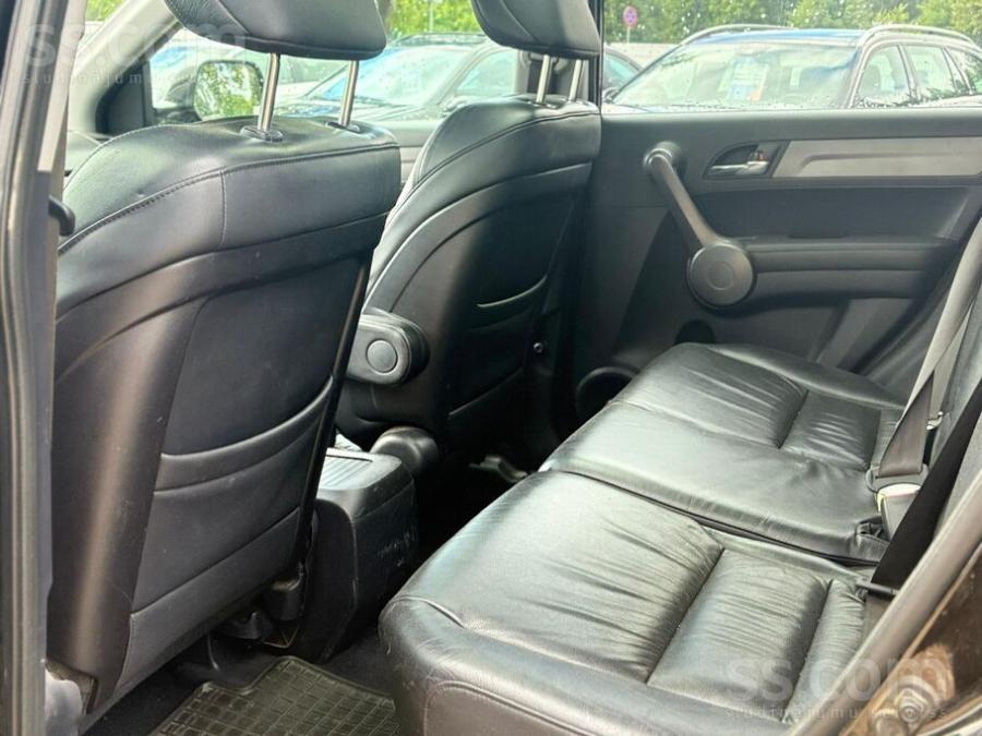 Melns Honda CR-V 2009 Kuldīga, ar dzinēja tilpumu 2.20 L un nobraukumu 284 tūkst. km par 3990 €, foto 11 vietnē AUTOMOTO.COM.LV