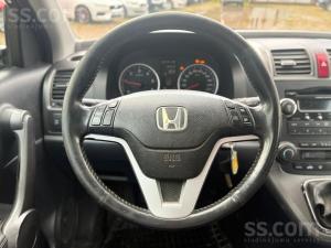 Melns Honda CR-V 2009 Kuldīga, ar dzinēja tilpumu 2.20 L un nobraukumu 284 tūkst. km par 3990 €, foto 15 vietnē AUTOMOTO.COM.LV