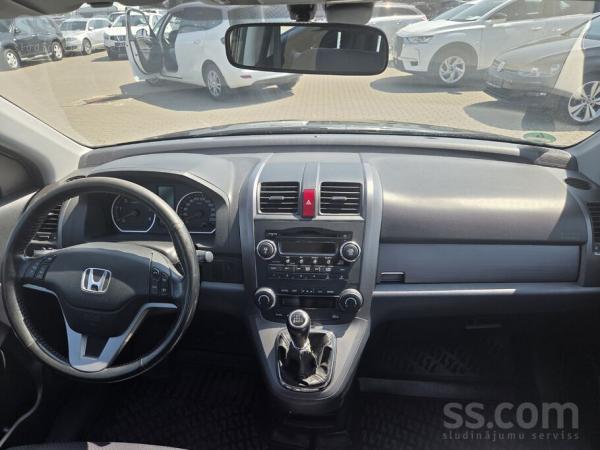 Melns Honda CR-V 2009 Bauska, ar dzinēja tilpumu 2.20 L un nobraukumu 204 tūkst. km par 6590 €, foto 7 vietnē AUTOMOTO.COM.LV