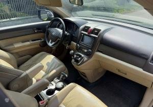 Black Honda CR-V 2009 in Vilnius, with an engine capacity of 2.00 L and mileage of 219 thousand km for 3450 €, photo 19 on AUTOMOTO.COM.LV