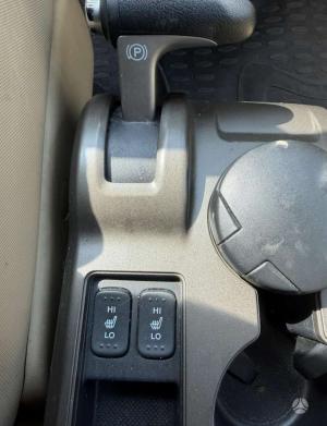 Black Honda CR-V 2009 in Vilnius, with an engine capacity of 2.00 L and mileage of 219 thousand km for 3450 €, photo 20 on AUTOMOTO.COM.LV