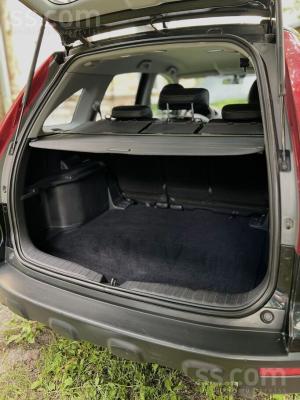 Black Honda CR-V 2009 in Riga, with an engine capacity of 2.20 L and mileage of 297 thousand km for 5300 €, photo 8 on AUTOMOTO.COM.LV