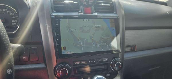 Black Honda CR-V 2009 in Utena, with an engine capacity of 2.20 L and mileage of 274 thousand km for 4900 €, photo 10 on AUTOMOTO.COM.LV